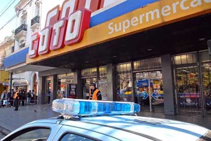 Coto Sucursales: coto sucursal Spinetto