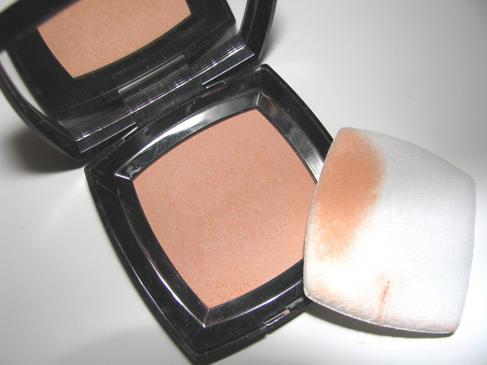 The Beauty Alchemist: Chanel Poudre Universelle Compacte Pressed Powder ...