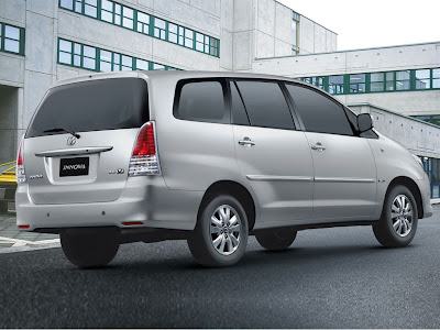 Toyota Innova Cars Wallpapers | Toyota