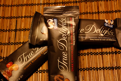 Six By 10 Tiny Kitchen: Tastemaker Review: Quaker True Delights granola ...