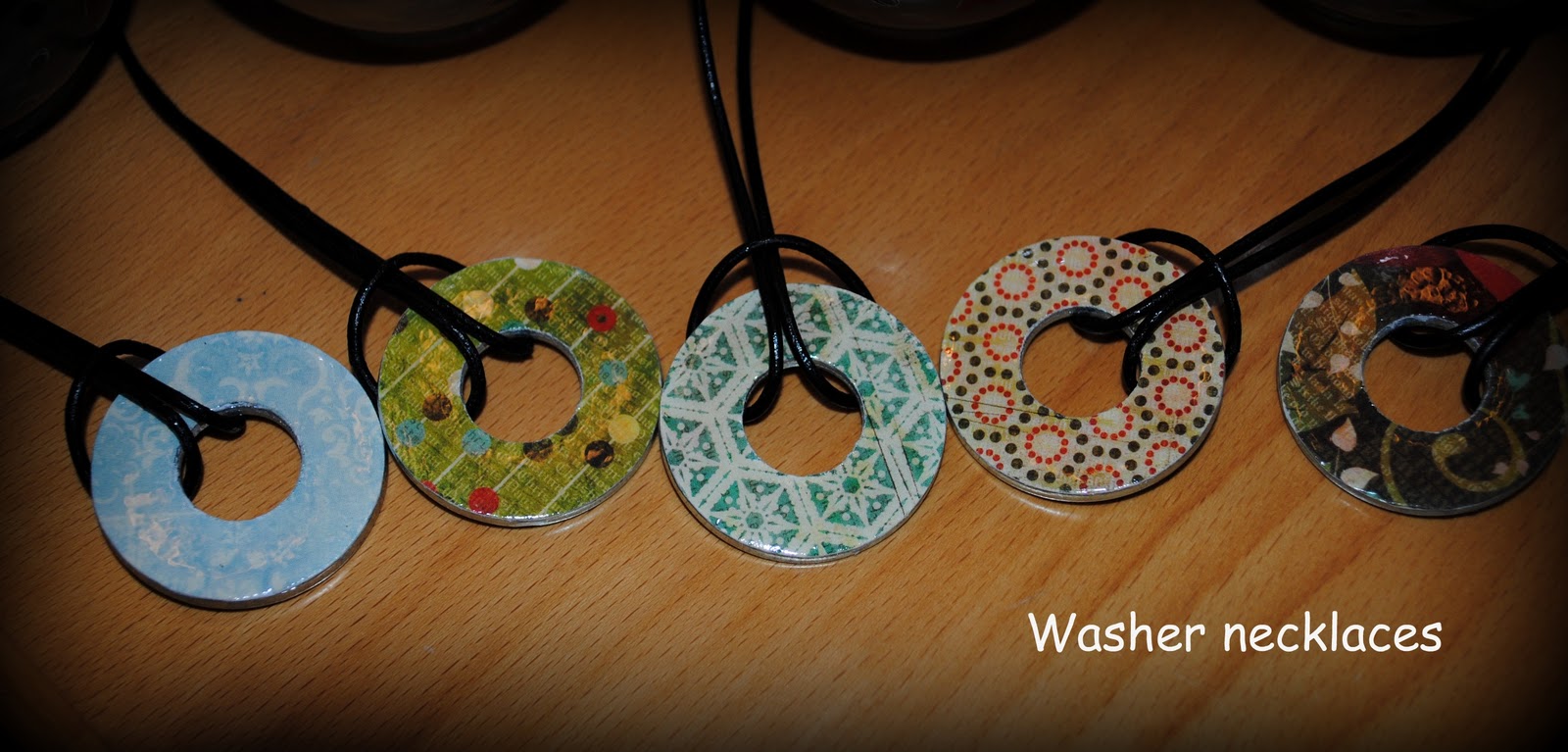 Simply Cute Creations: Teacher gift with washer necklaces