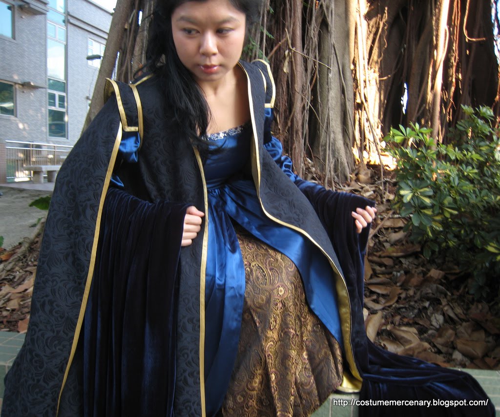 The Costume Mercenary: Tudor Loose Robe