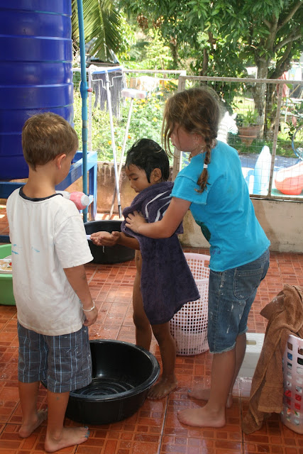 CAREFREE TIMELESSNESS...: Showers, Showers, and more Showers!