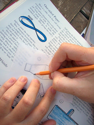 WhiMSy love: Paper Whistle Tutorial