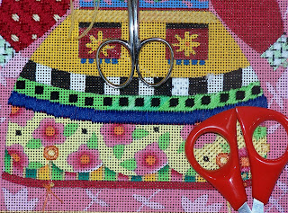 Needlepoint Tips and Techniques: Pay attention in needlepoint class