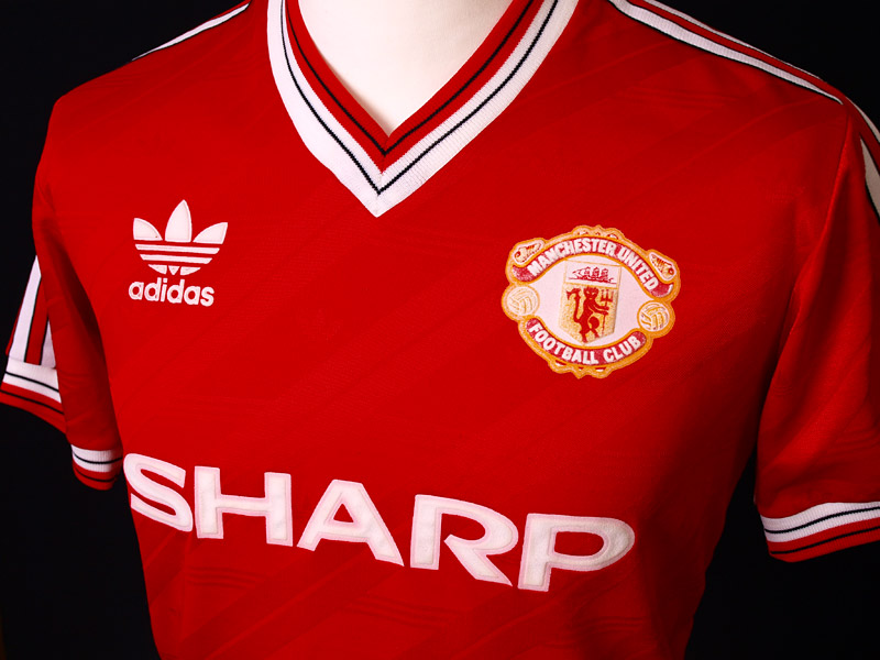 ChuchalanaChubelembe: Vintage Manchester United Jersey