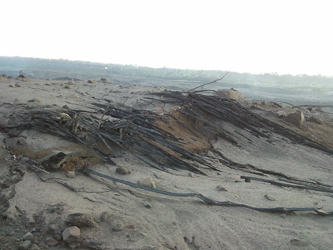 Kali Gendol di Pangukredjo 5 km dari puncak Merapi