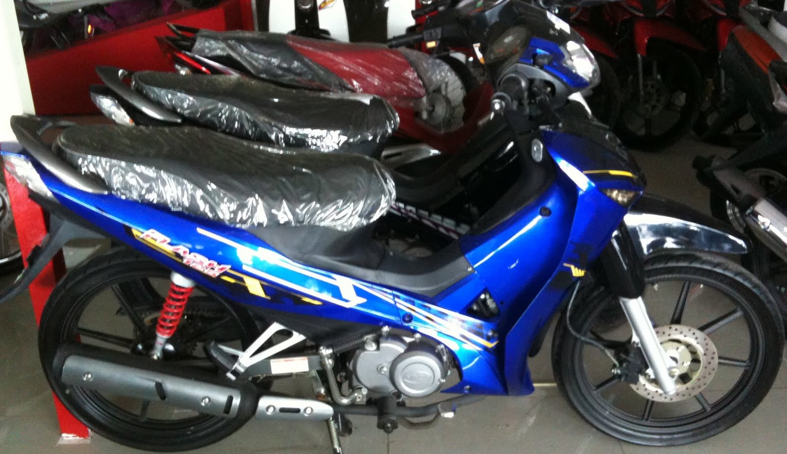 MOTOR SPORT: MOTOSIKAL NAZA