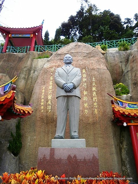 My Malaysia Daily Photo: Tan Sri Lim Goh Tong Statue at Chin Swee ...