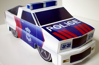 BigFut Police Papercraft