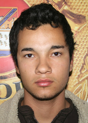 MIGRAMOS DE BLOG: Se Embriagaba frente a Adolescentes Desnudos a bordo ...