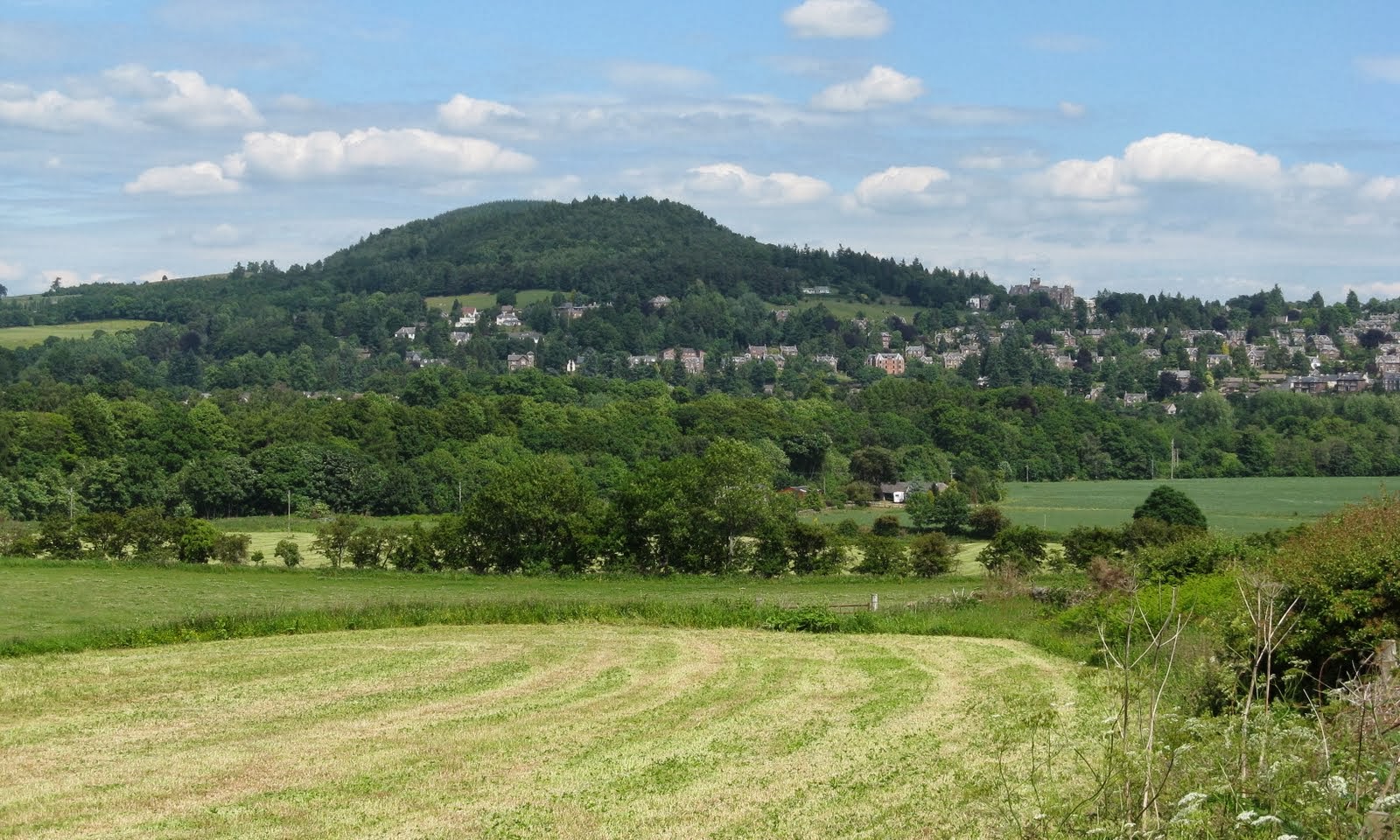 Neil's Hillwalking Exploits: Torlum, The Knock of Crieff