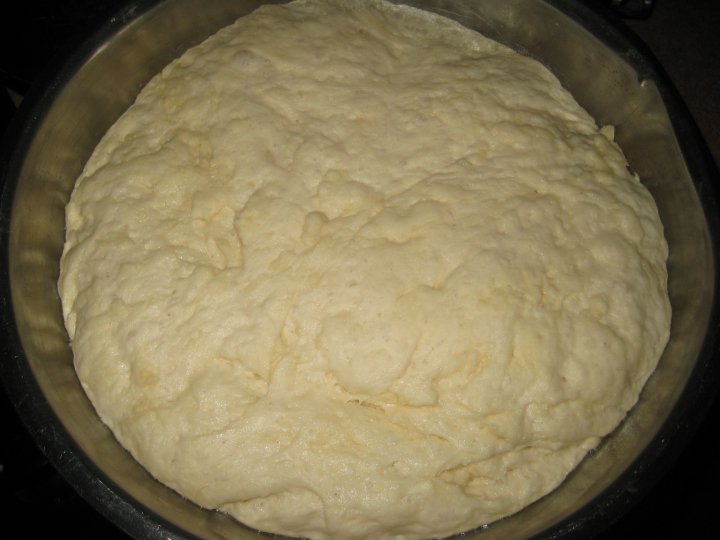 skruzdeliukai skveruose: mielinė tešla