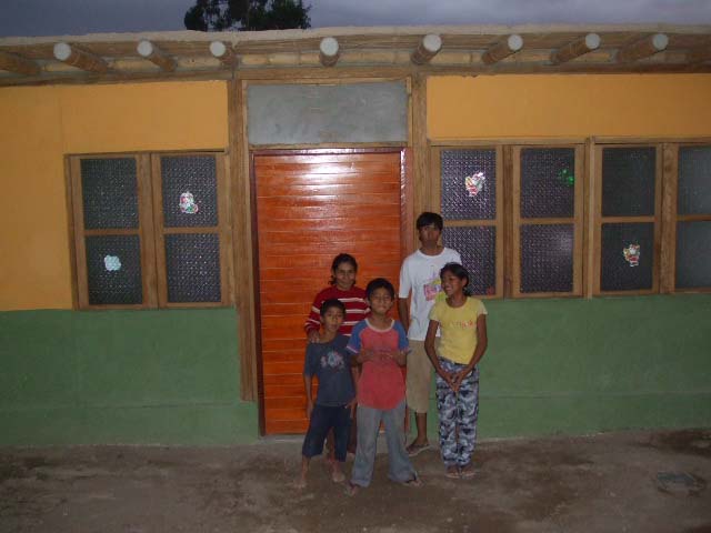 VIVIENDAS CON QUINCHA MEJORADA EN ICA: BENEFICIARIOS CON SUS VIVIENDAS ...
