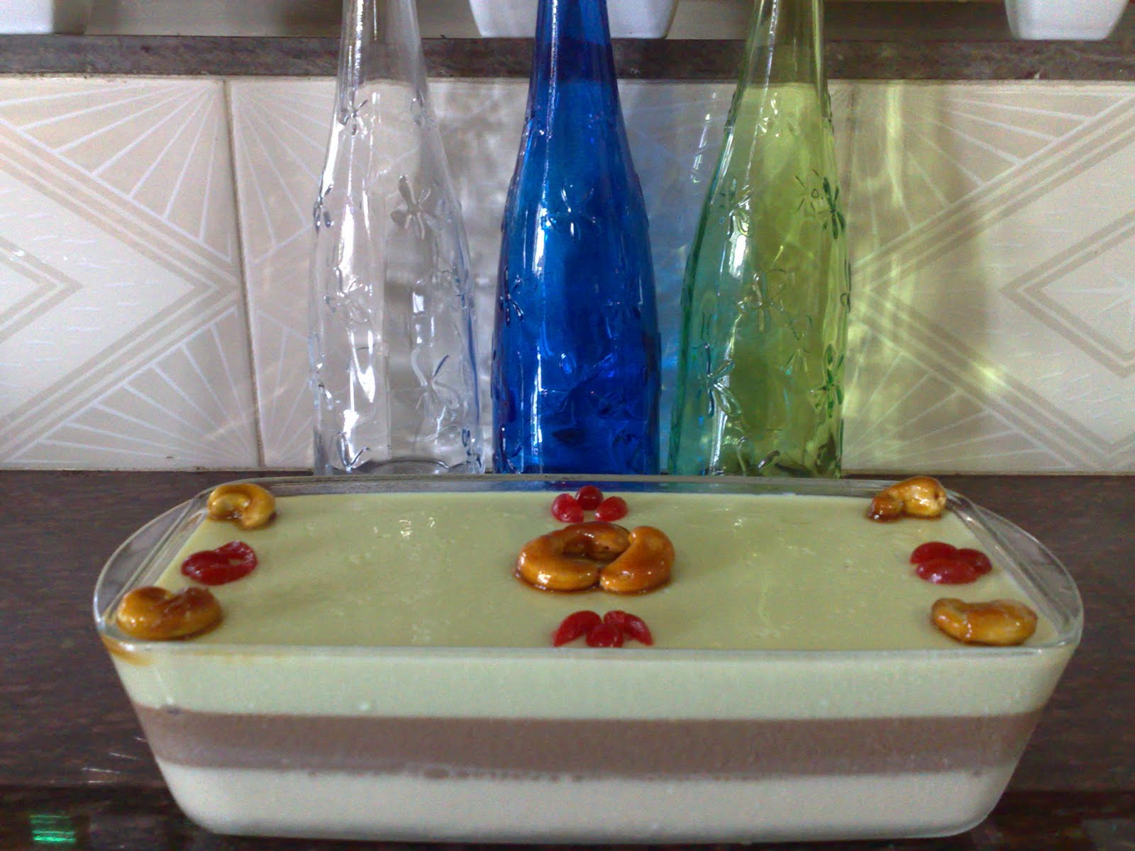 From Mini's Kitchenette: NUTTY MOSS DESSERT