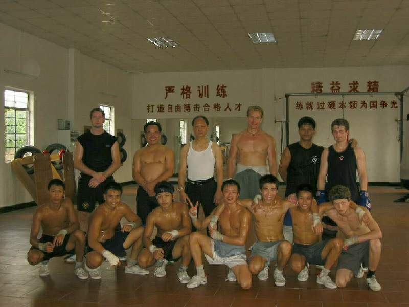 AWT: Grande Mestre DUNCAN LEUNG SIFU - QUE ES WING CHUN