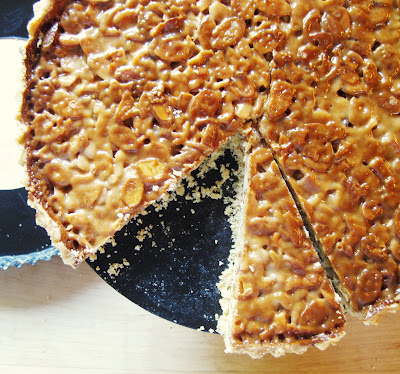 JULES FOOD...: ALMOND TOFFEE TART