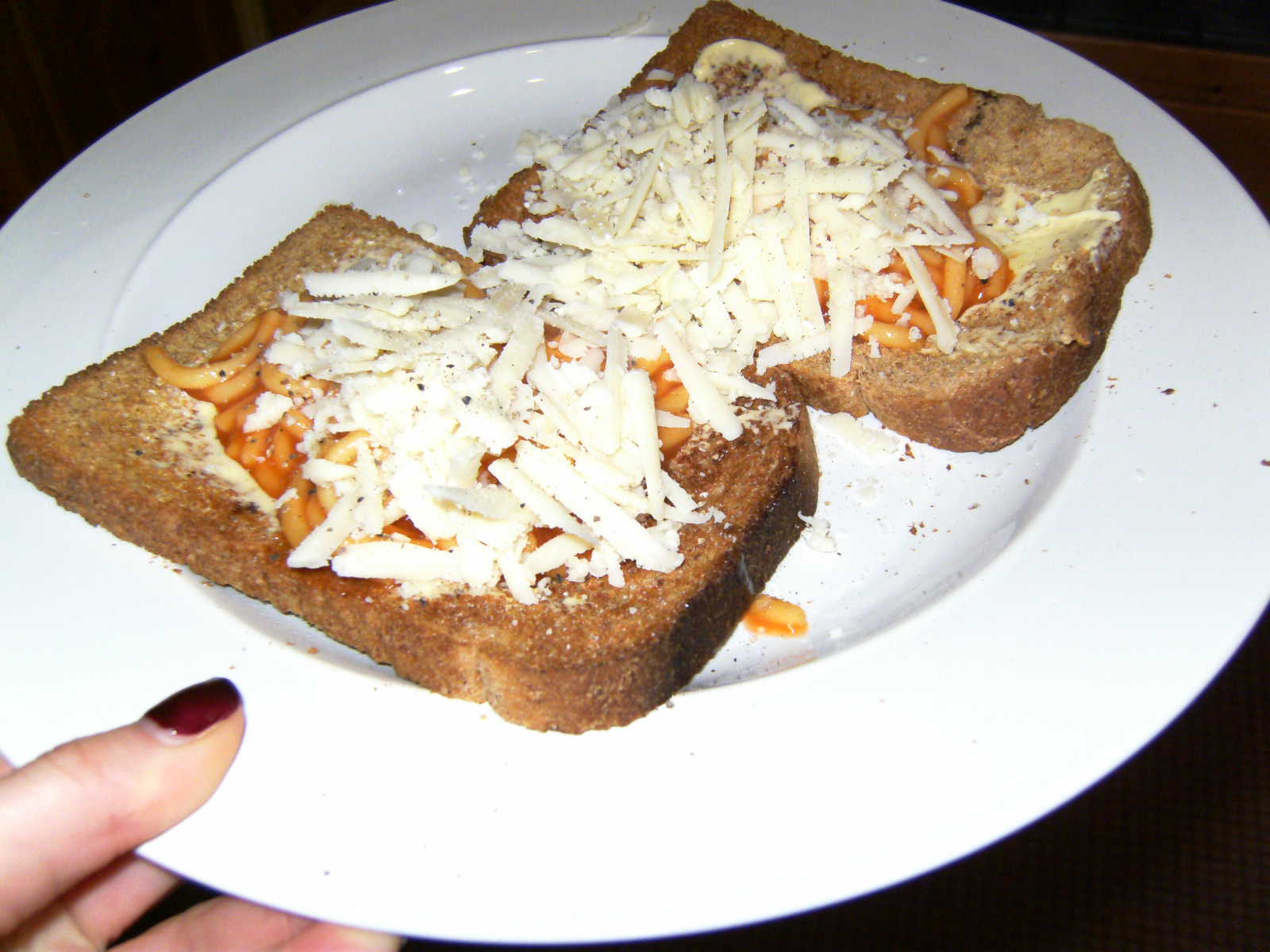 White Wine in the City: Friday 9th April - Spaghetti on toast with cheese