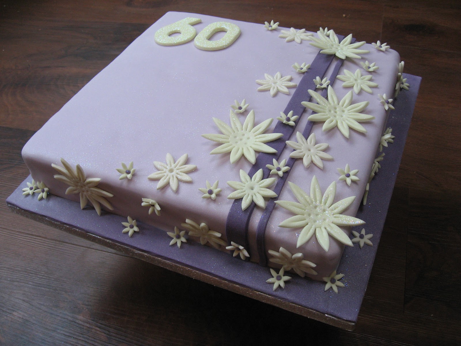 sugarbuttons: 60th Birthday Cake