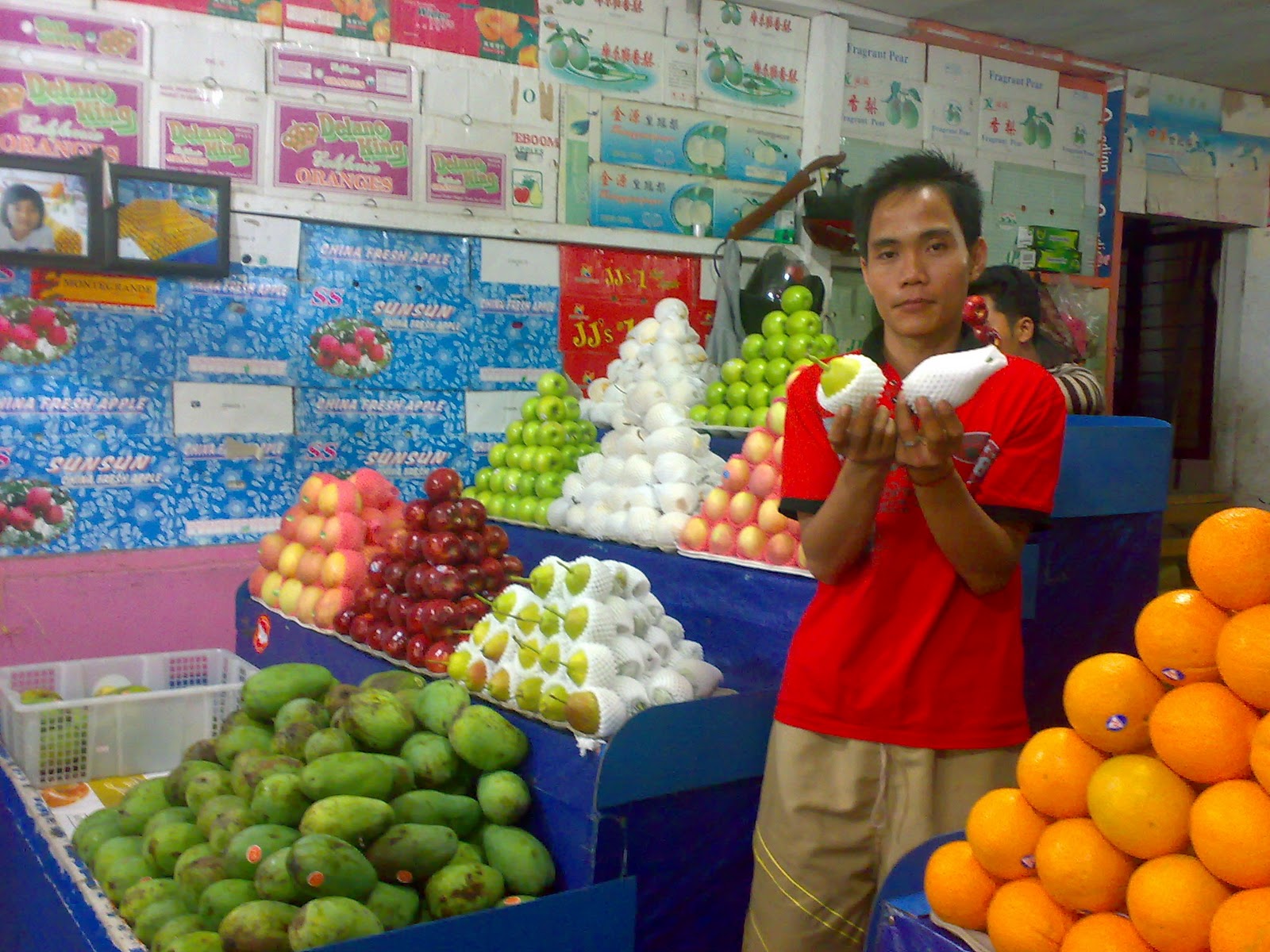 Fruit shop