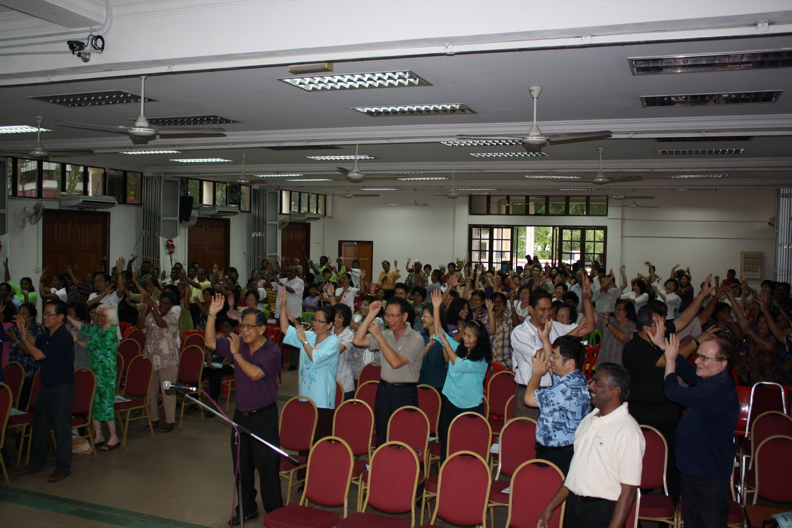 The Welcoming Parish: Parish Pastoral Assembly 2010 Church of ...
