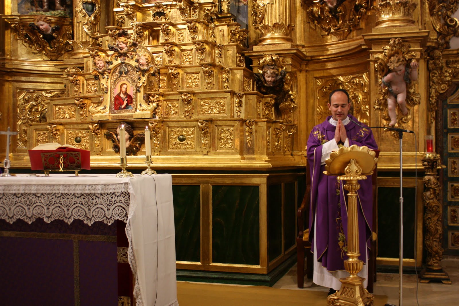 Pro Misa Tradicional en Ciudad Real: Altar Católico en Ciudad Real