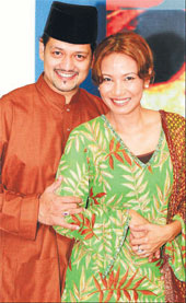 Tahun 2010 Banyak Mencatatkan Keruntuhan Rumah Tangga Artis | Gosip Terkini