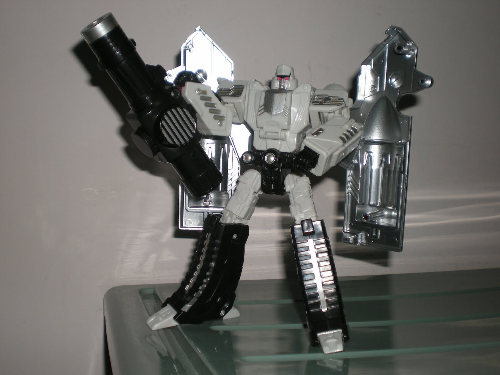 My KO Transformers & Etc: Restoration Repaints - KO Henkei Voyager ...