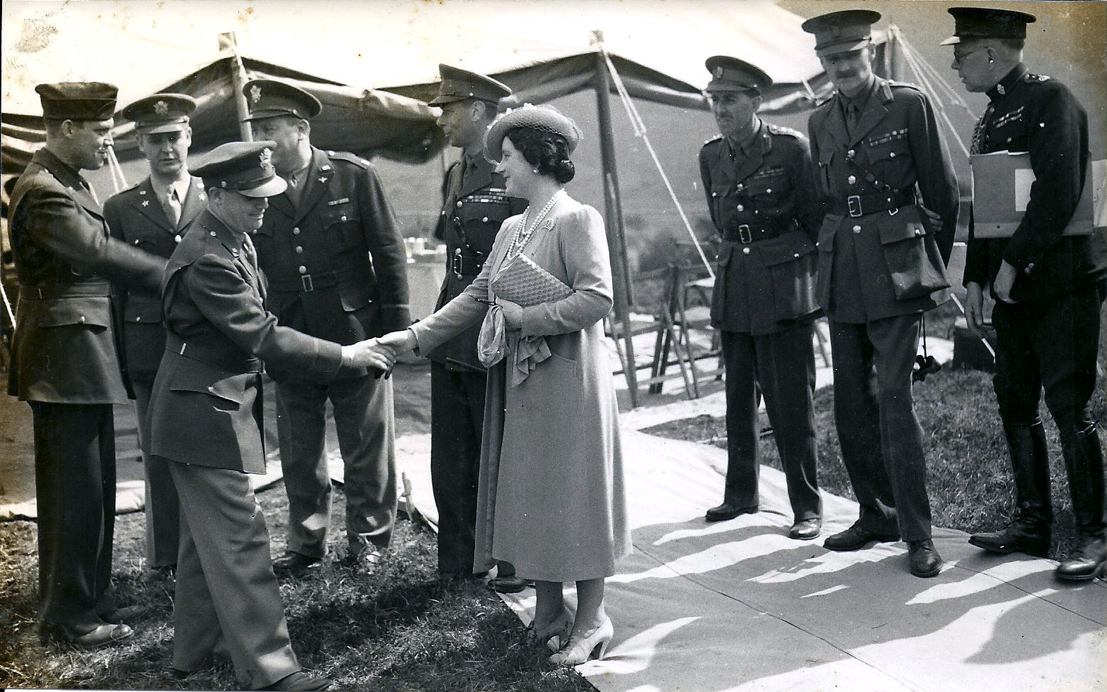 Everyday Ellie: World War II Photographs