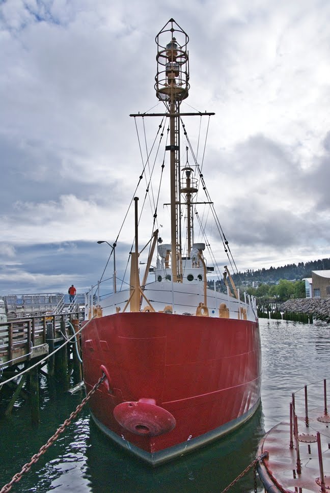 Neal's Lighthouse Blog: Lightship Columbia, Astoria, Oregon