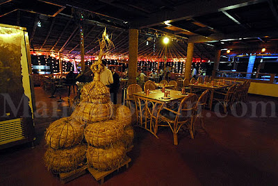 The Keybunch: Restaurant Decor: Authentic Tulu food in a rustic Tulunad ...
