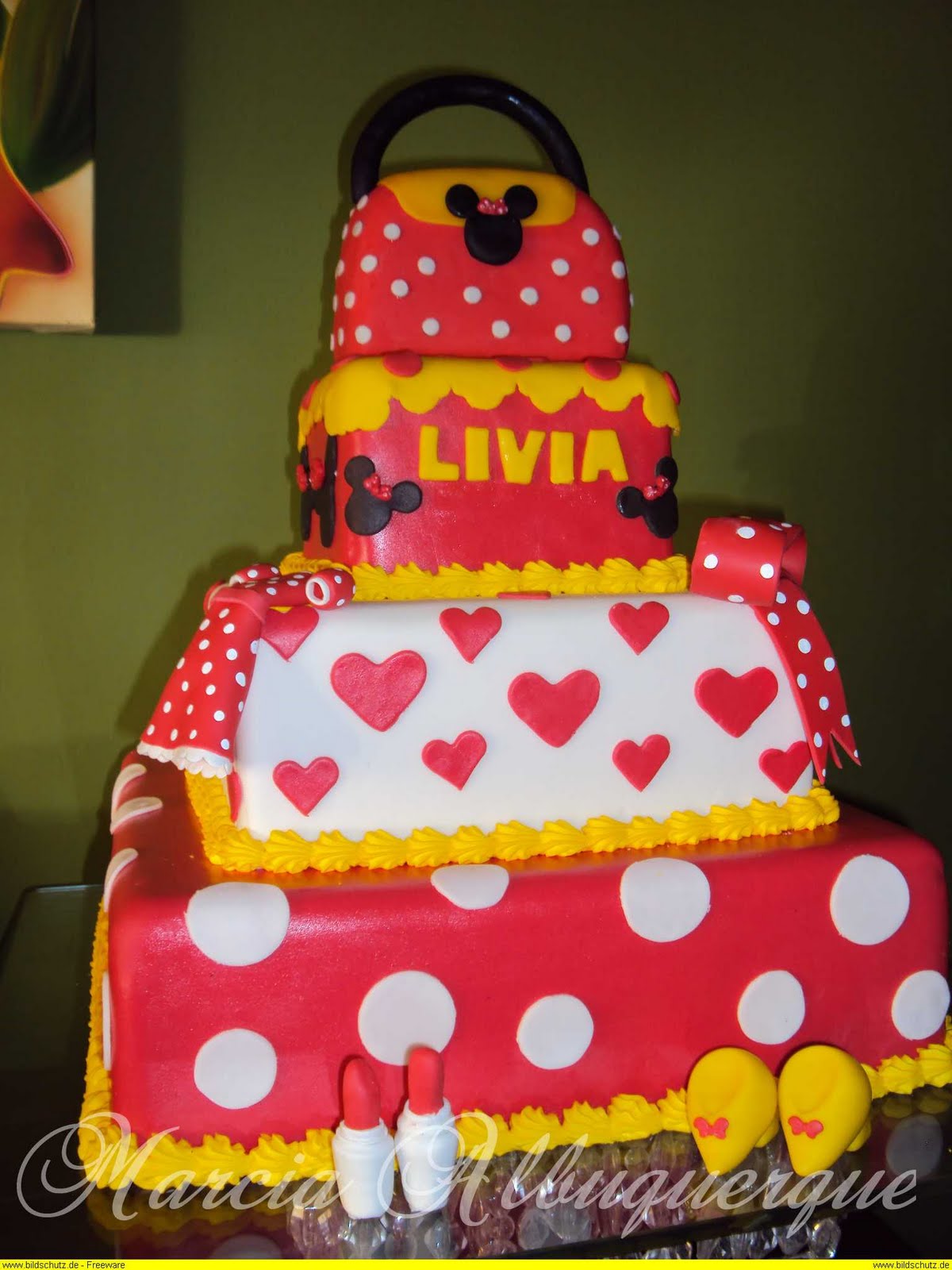 Marcia Albuquerque kids: Bolo Minie