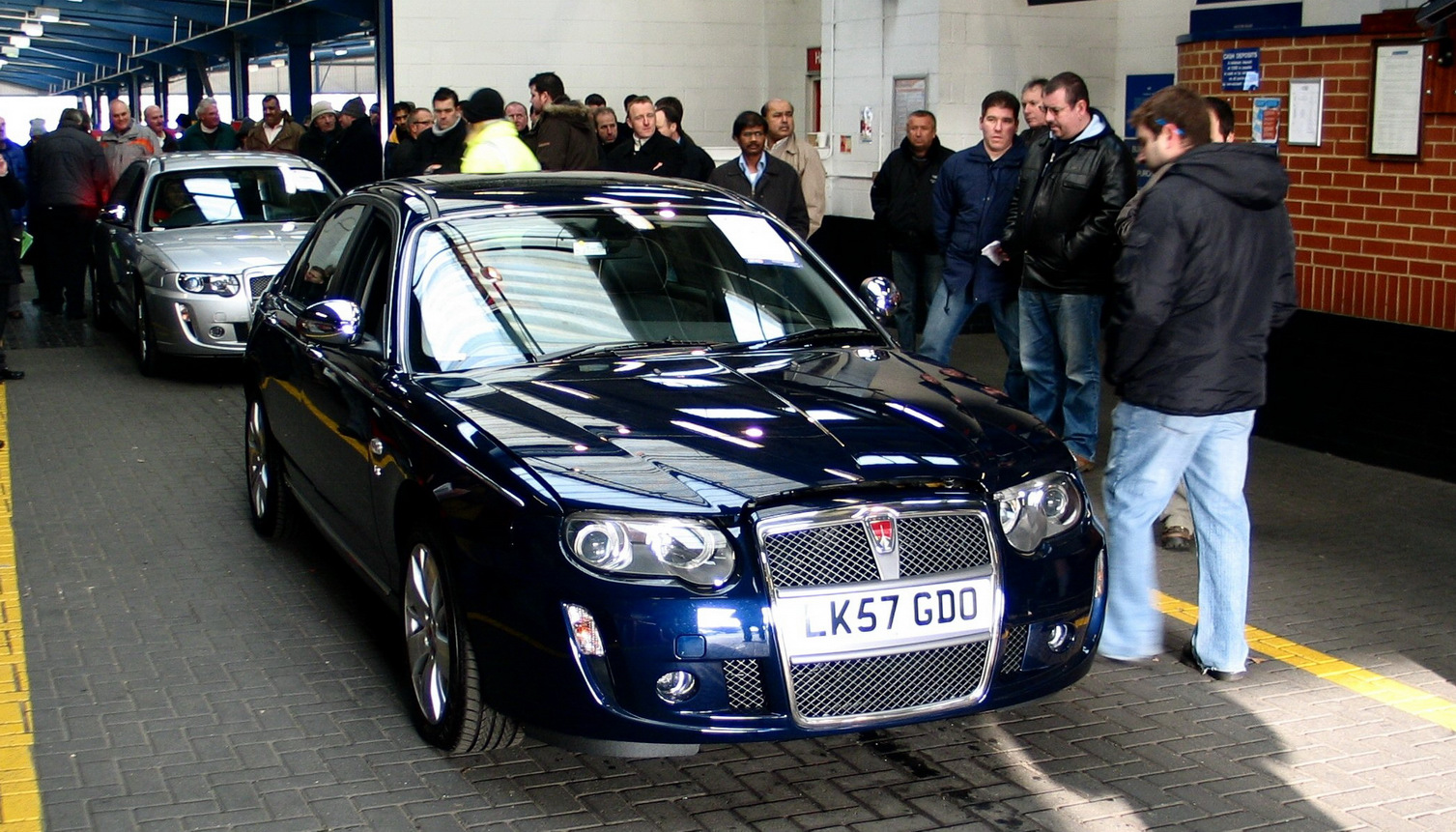 Compare Car Design: Three Zero-Mileage 2004 MG-Rovers Auctioned in the UK