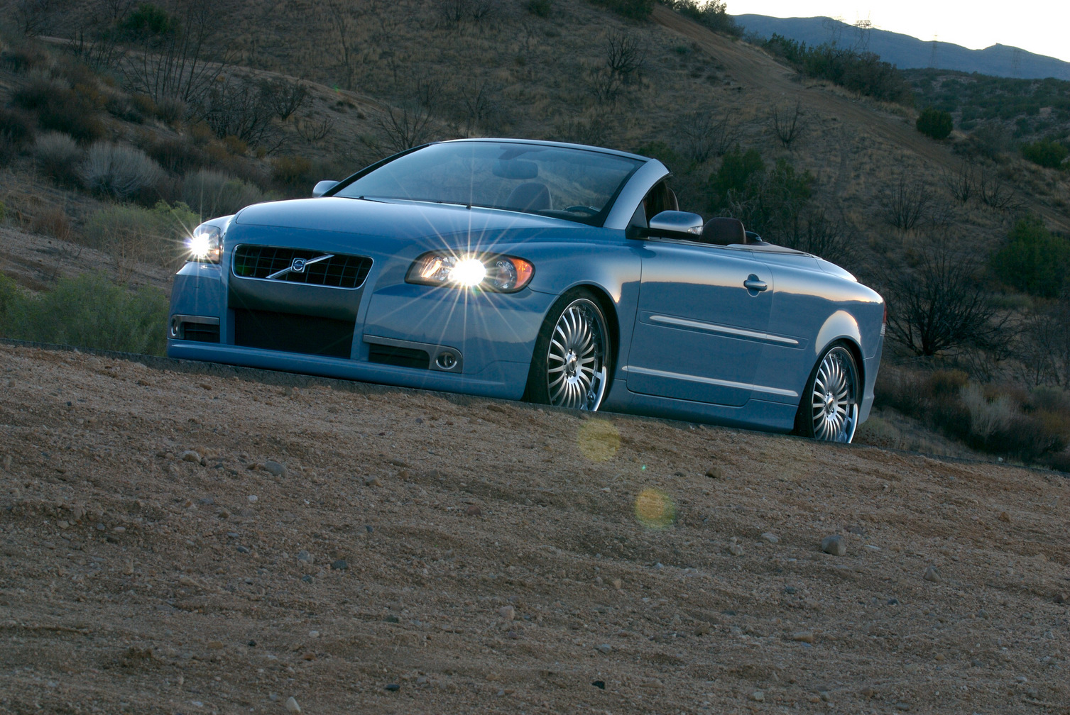 DUNIAmodifikasimotor: 2011 Volvo C70 reviews and test drives