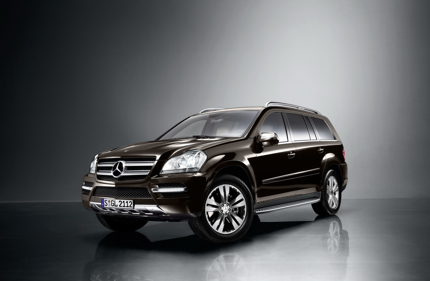 MOTORcontest: Details: 2011 Mercedes Benz GL