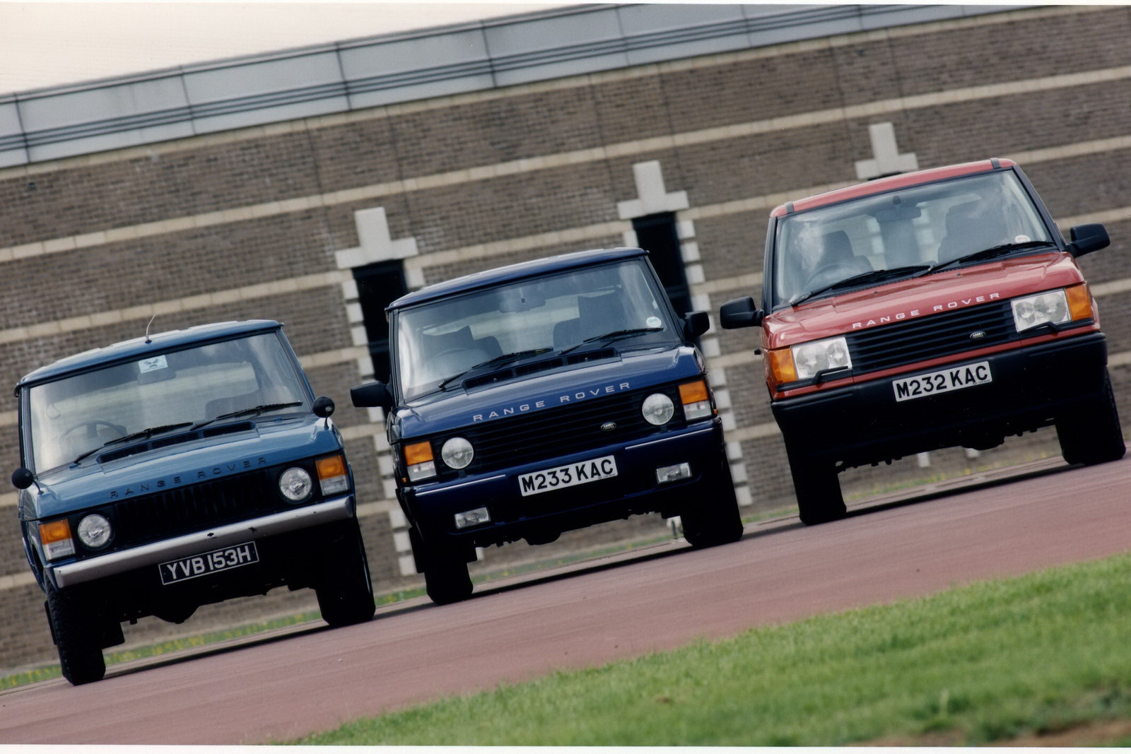 THE CAR: VIDEO: 40 Years of the Range Rover in 1:40 Minutes
