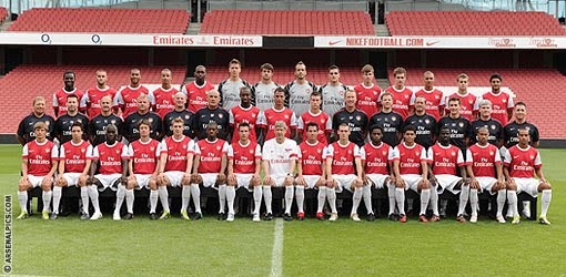 ARSENAL ALL FIRST TEAM SQUAD 2010/2011 SEASON