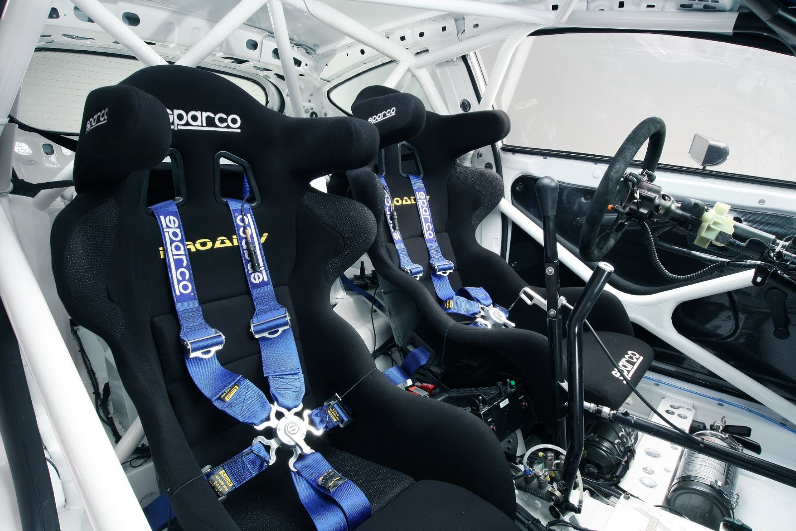 RALLYAZORES: WRC - FORD FIESTA RS WRC CONTINUA EM DESENVOLVIMENTO