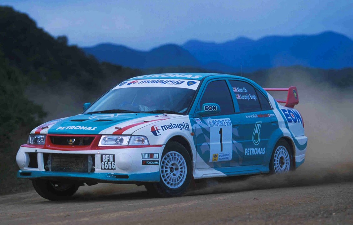 RALLYAZORES: PROTON APRESENTOU NOVO MODELO COM BASE NO LANCER X