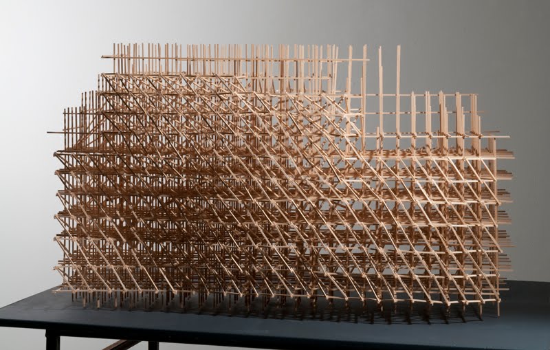 SCULPTURE: Stephen Talasnik, le charpentier