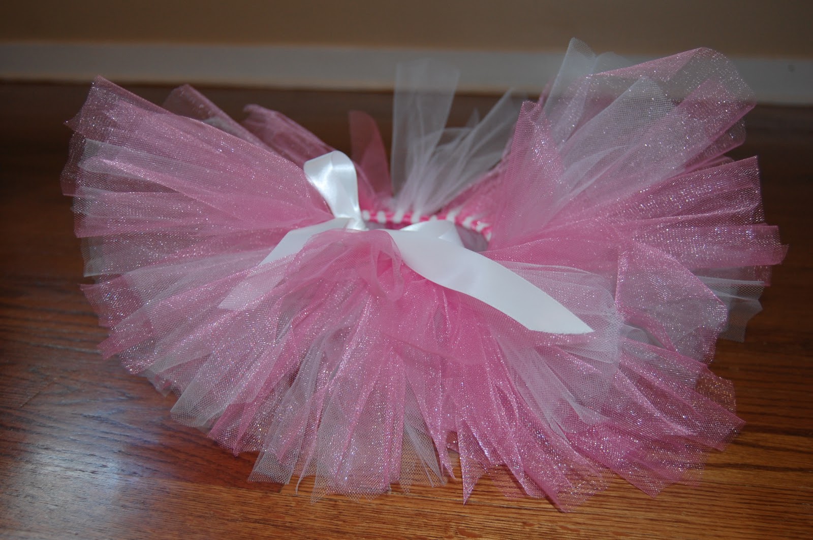 Trisha's Tutus: Infant tutus - great for photos and baby shower gifts
