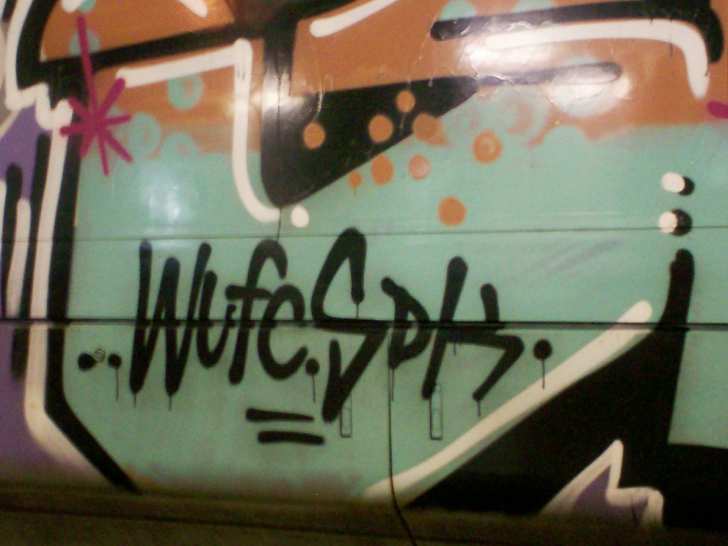 Art on Train: December 2010