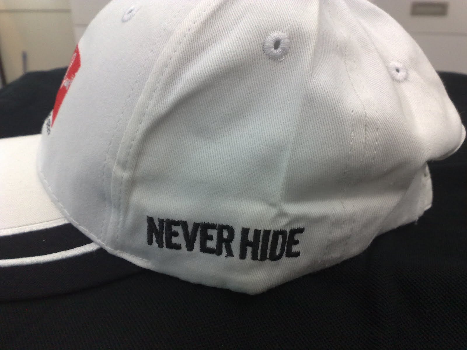 Classic American Design by Bausch & Lomb: Ray Ban Cap White