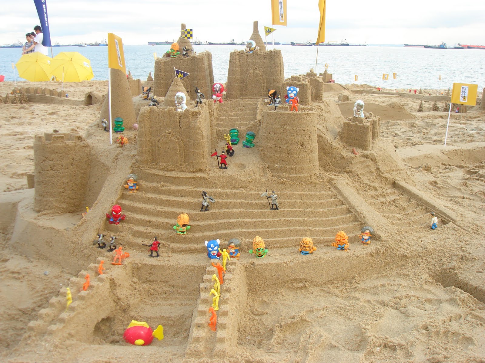 Catchy Pictures: Castle Beach ~ East Coast Park