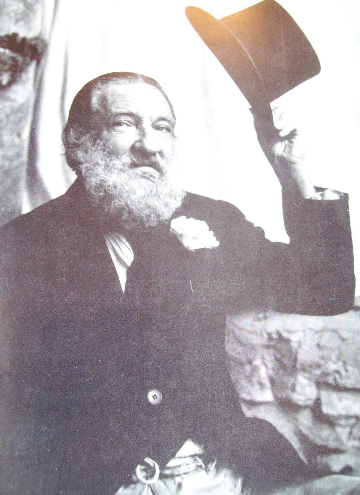 Imágenes Interiores: Presencia y Luz de ARMANDO REVERÓN