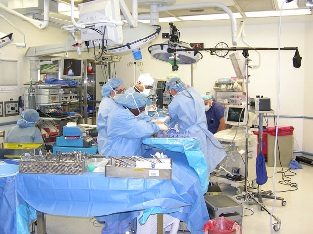 YUD Enjambre: Operating Room Day..