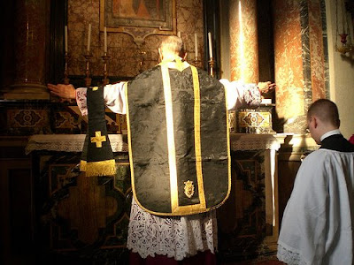 A Catholic Life: The Traditional Ambrosian Rite of 1954: A Short ...