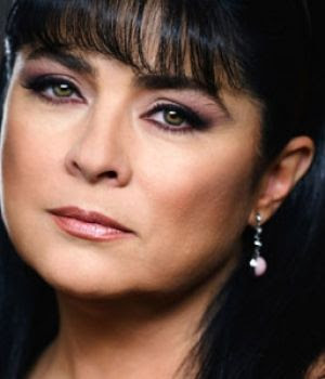 VIDA DE LOS ACTORES Y CANTANTES: VICTORIA RUFFO