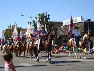 Highway Runner: OMAK STAMPEDE PARADE, OMAK, WA