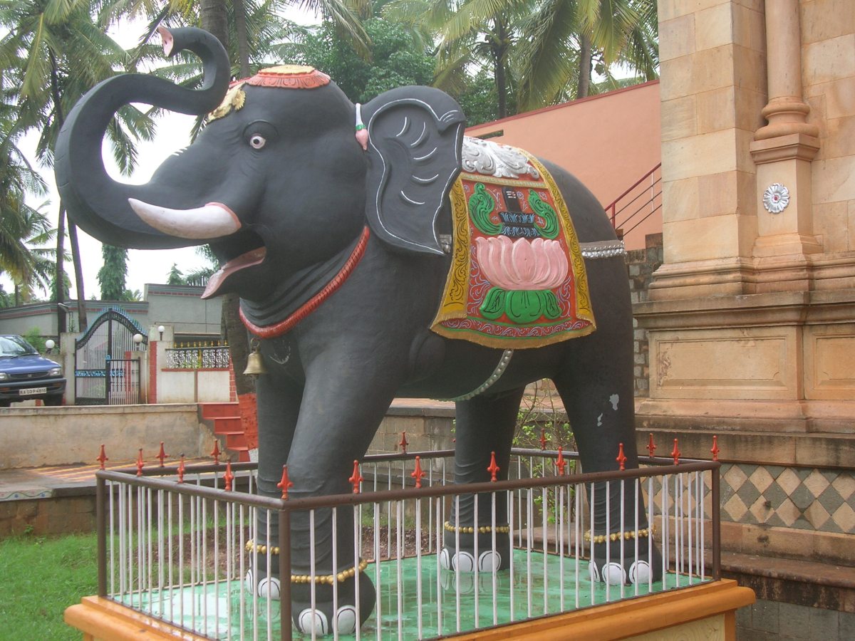 Life at Dharwad: Ulavi Basaveswara Gudi